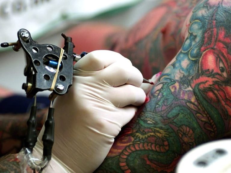 Cómo elegir un buen curso de Tatuador Profesional - Mini Tatuajes